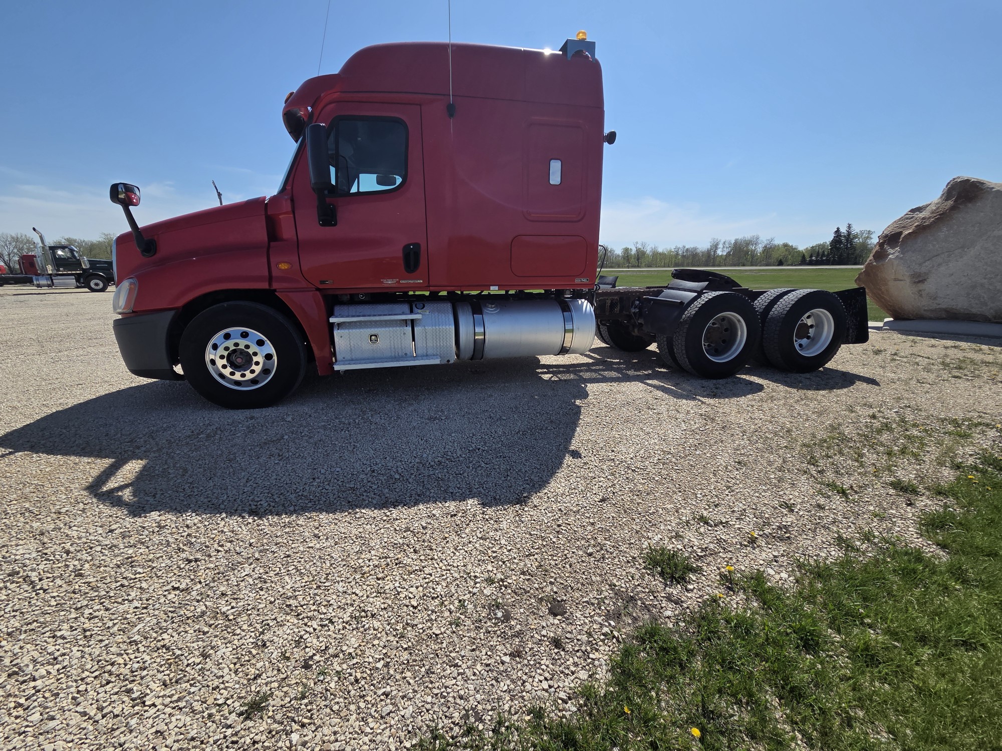 2011 Freightliner Cascadia 125 St# 1895 | Titan Truck Sales